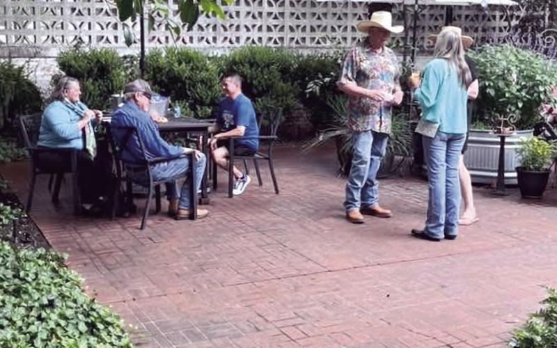 GARDEN TOUR | Rockdale Reporter
